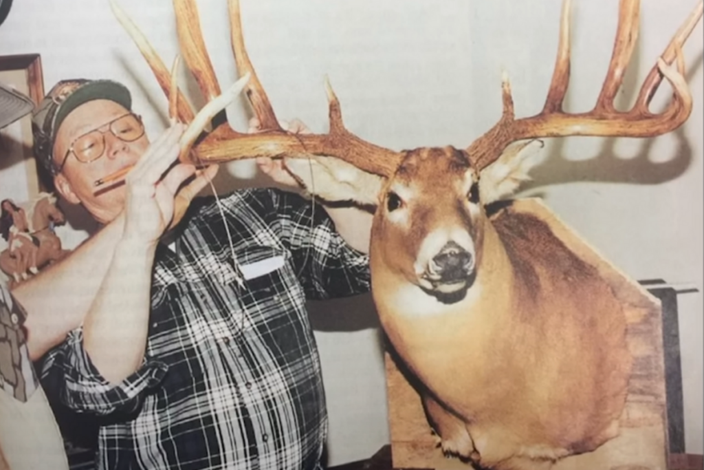 Why the Rompola Buck Is the Most Controversial Deer of All Time ...
